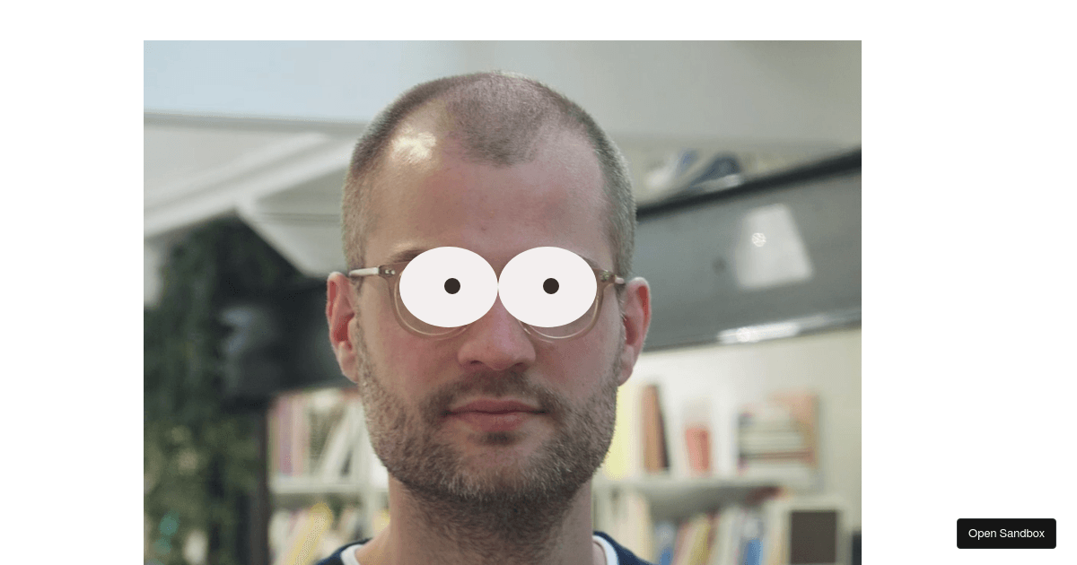 Eyes Follow Mouse Cursor 👀 Forked Codesandbox